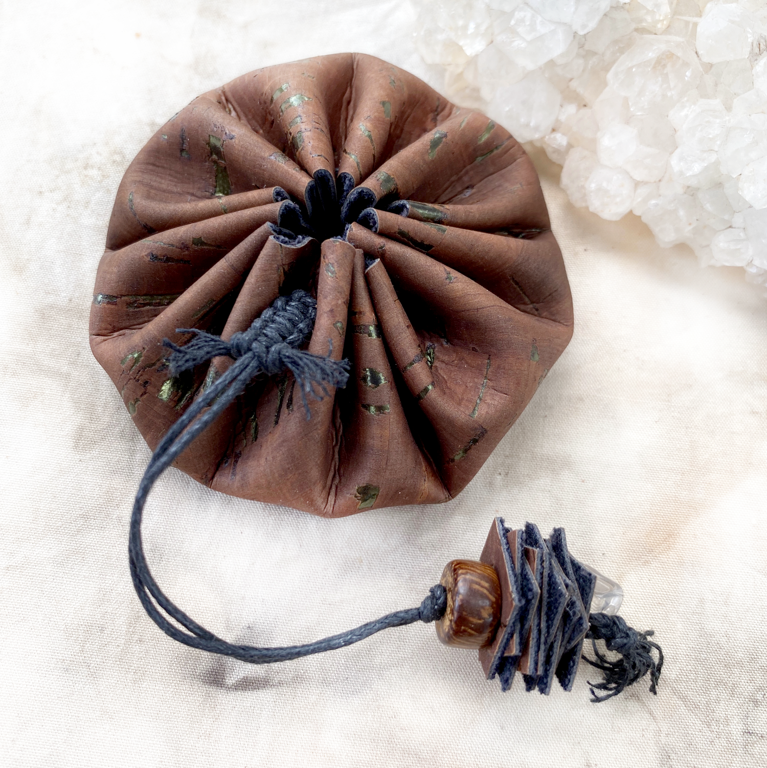 Unique crystal pendulum with pure copper chain – Spirit Carrier