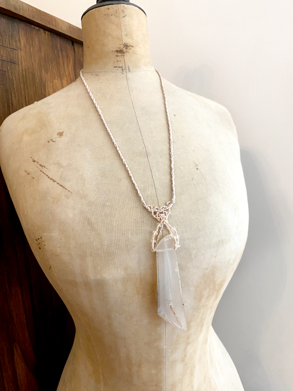 Crystal healing talisman with Polyhedral Agate – Spirit Carrier