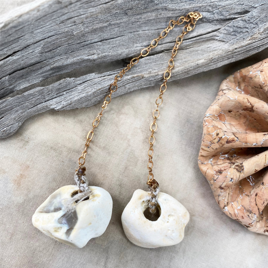 Pendulum with two Flint Hagstones in cork pouch (code-fp9) – Spirit Carrier