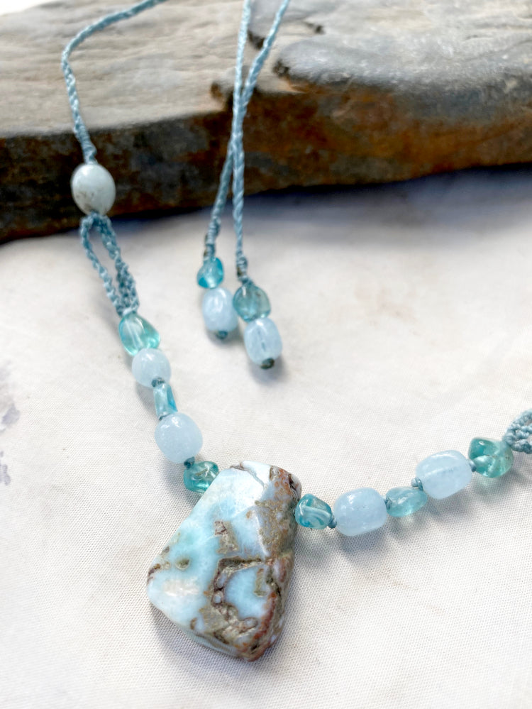 Crystal healing amulet with Larimar, Aquamarine & Apatite – Spirit Carrier