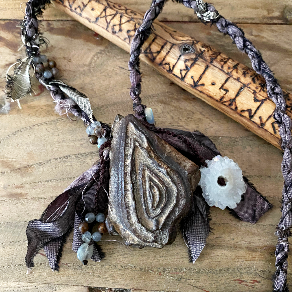 Moroccan Desert Sandstone crystal healing talisman – Spirit Carrier