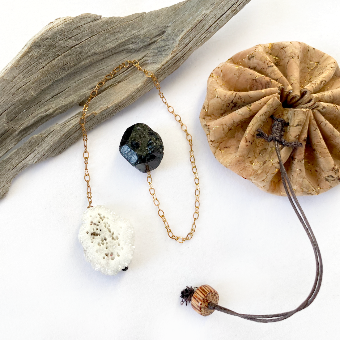Unique crystal pendulum with pure copper chain – Spirit Carrier